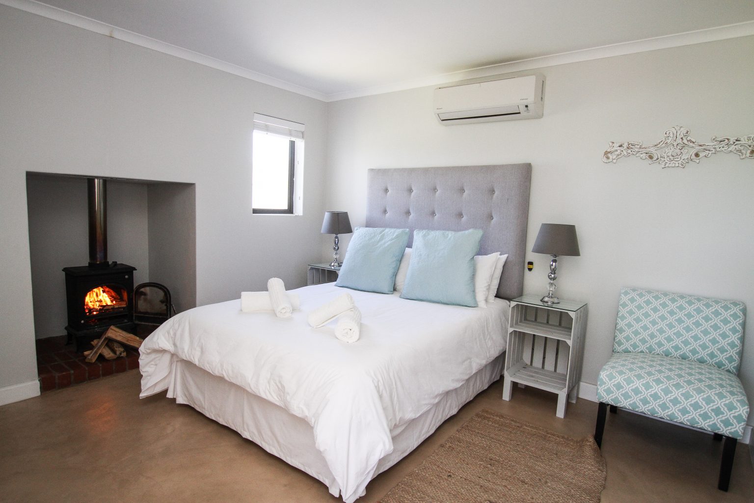 ACCOMMODATION – 401 Rozendal